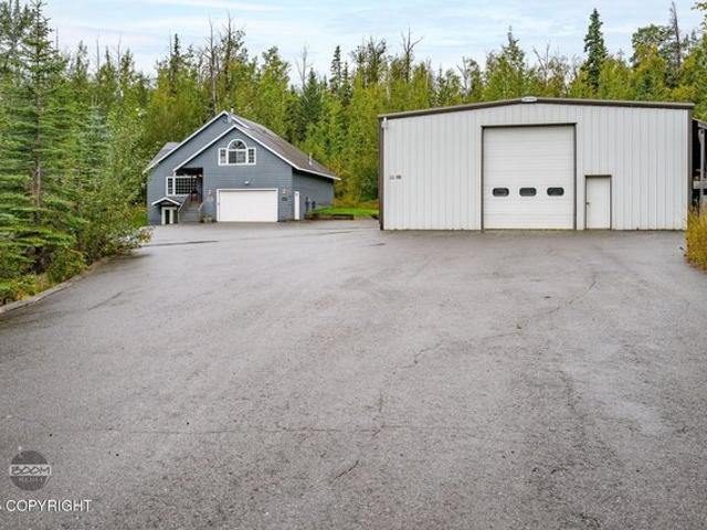 1100 N Golden Hills Dr, Palmer, AK 99645