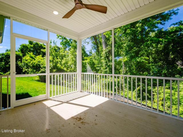 1100 N Main St