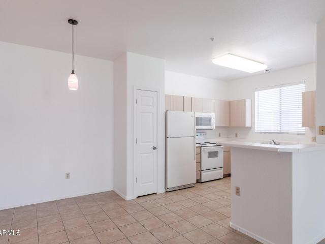 1100 N Priest Drive # 1112