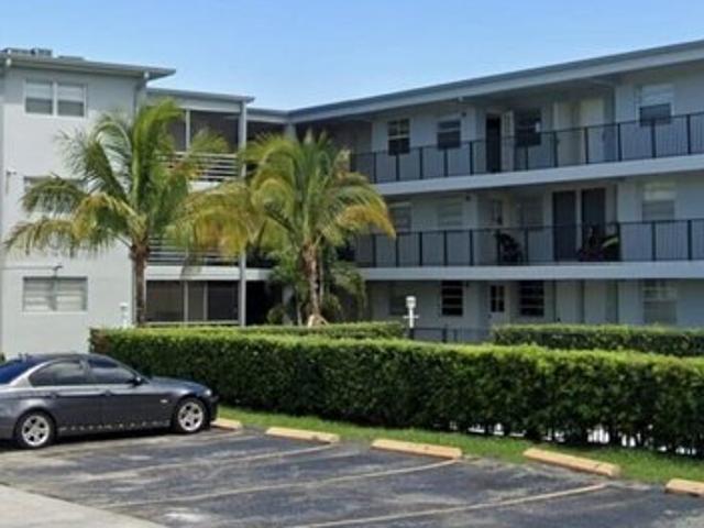 1100 NE 1st Ct Apt 305, Hallandale Beach, FL 33009