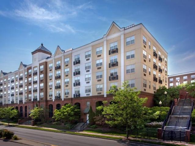 1100 Avalon St #1235, Glen Cove, NY 11542