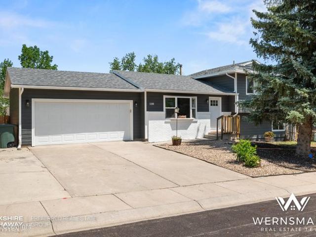 1100 Almon Cir, Gillette, WY 82718