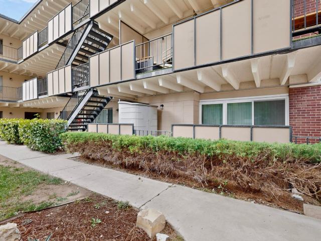 1100 Alvarado Drive SE APT 202