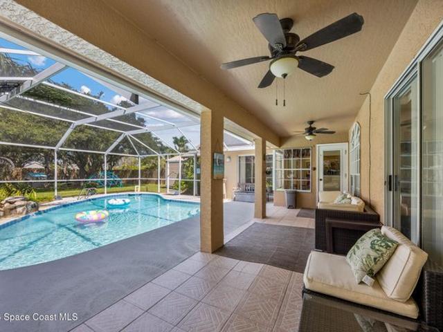 1100 Baywood Ct, Malabar, FL 32950