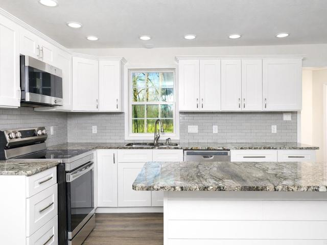 1100 Blue Acres