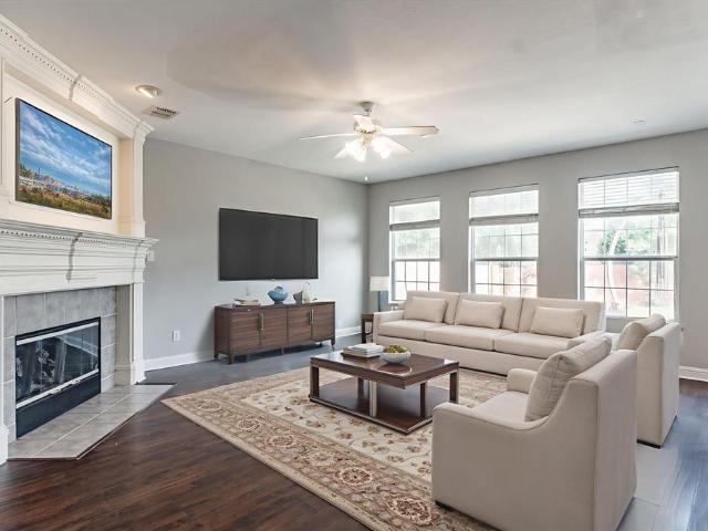 1100 Cedar Valley Drive