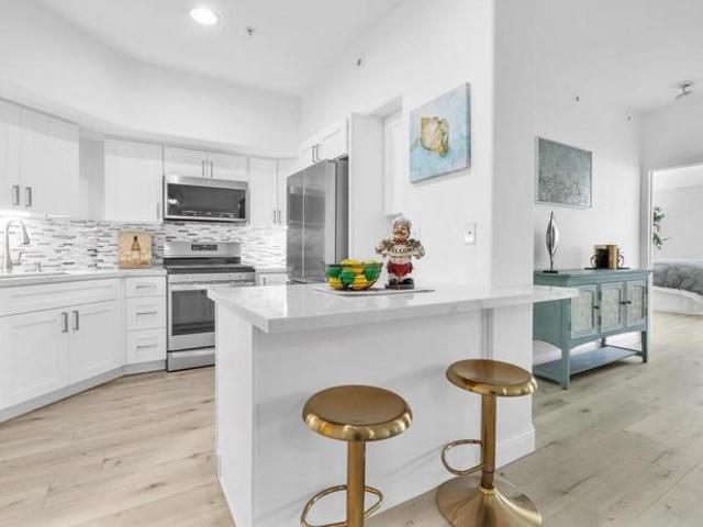 1100 Civic Center Dr #24, Oceanside, CA 92054