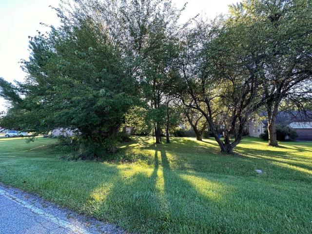 1100 Country Club Dr, Crown Point, IN 46307 | MLS #833029 | Compass