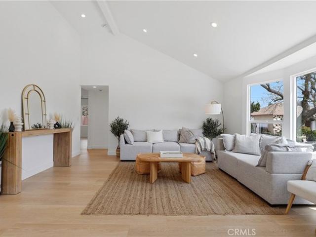 1100 E 124th St, Los Angeles, CA 90059
