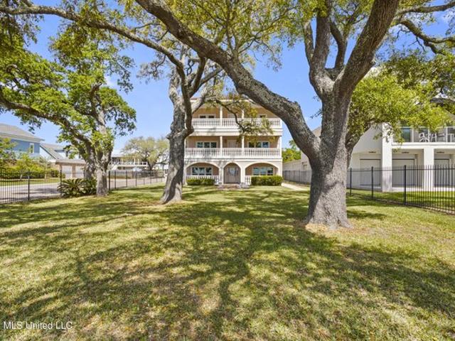 1100 E Beach Blvd, Long Beach, MS 39560