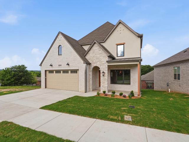 1100 Edinburgh Drive