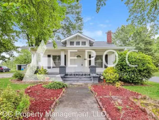 1100 Elwell Ave