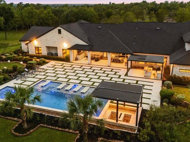 1100 Felder Rd, Washington, TX 77880