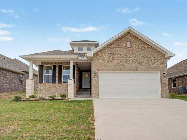 1100 Garrett Ln, Centerton, AR 72719