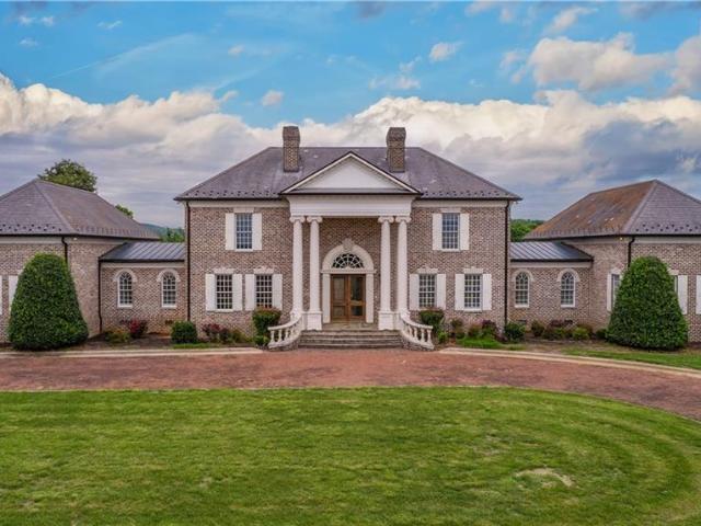 1100 Glen Oaks Drive