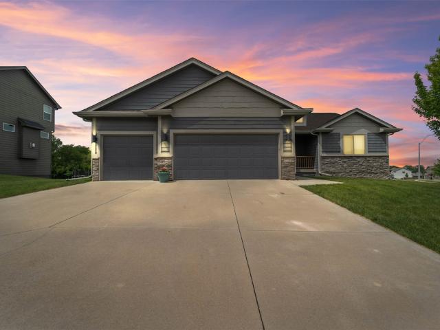 1100 Hunter Court