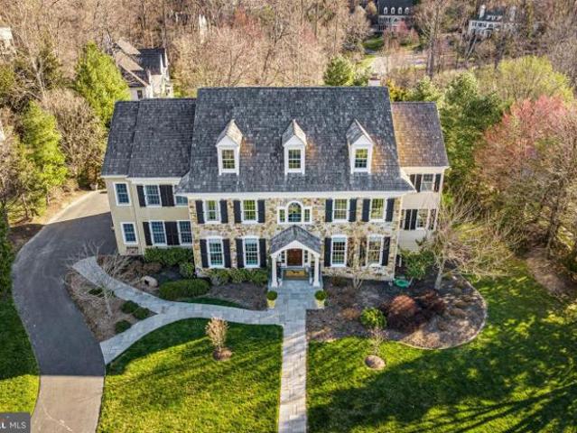 1100 James Ln, Berwyn, PA 19312