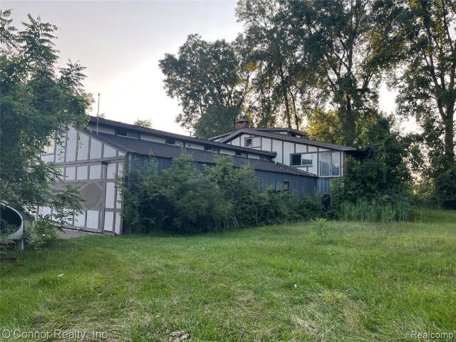 1100 La Croix Road