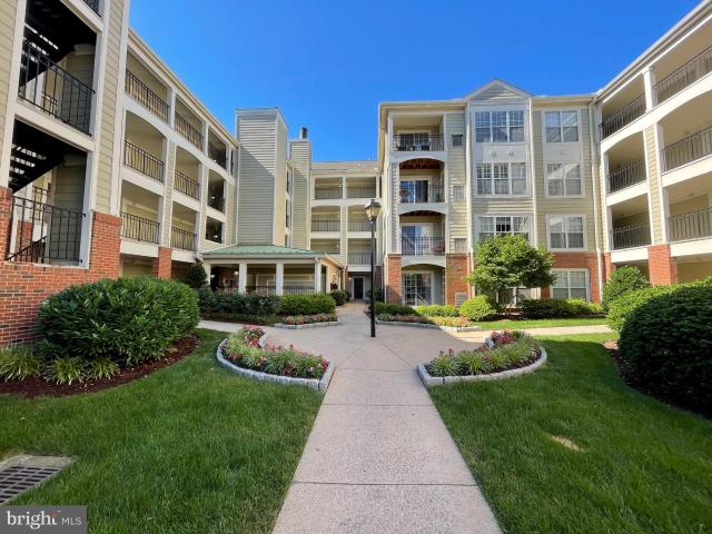 1100 Quaker Hill Dr, Unit 421, Alexandria, VA 22314 | MLS #VAAX2054 | Compass
