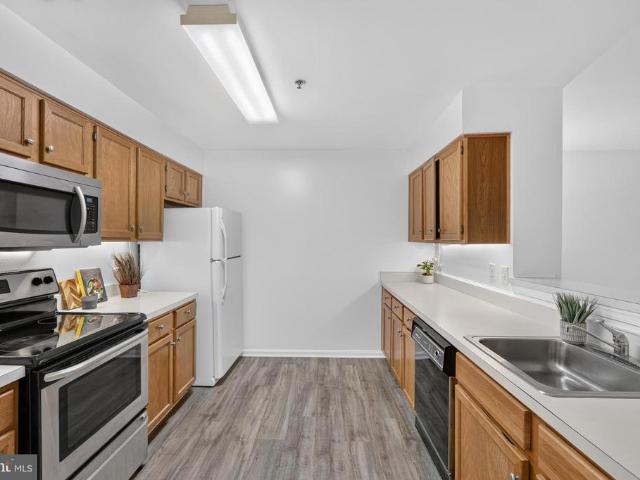 1100 Quaker Hill Drive # 326