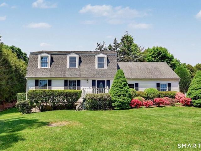 1100 Stillwater Rd, Stamford, CT 06902