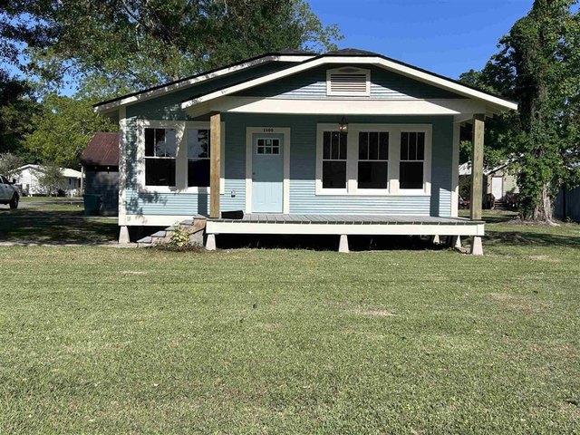 1100 S Adams St, Welsh, LA 70591
