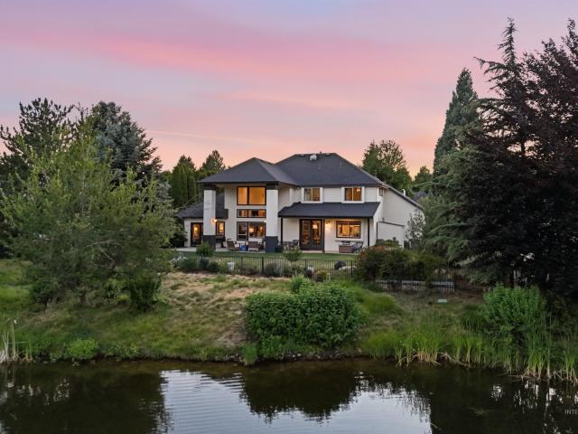 1100 S Arbor Island Way