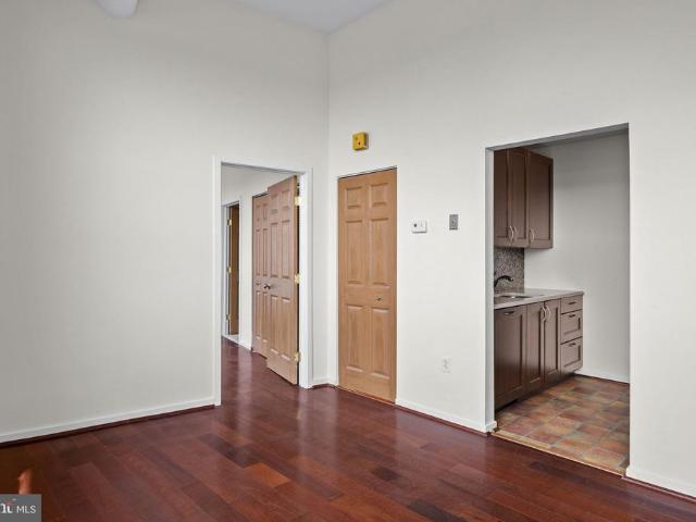 1100 S Broad Street # 706B