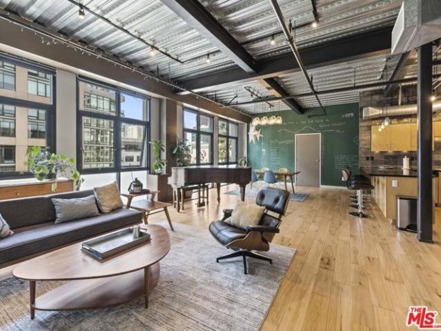 1100 S Grand Ave A605, Los Angeles, CA