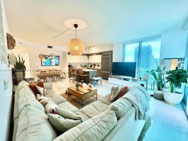 1100 S Miami Ave #3410, Miami, FL 33130