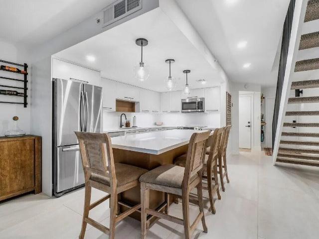 1100 Scotia Dr, Unit 105, Hypoluxo, FL 33462 | MLS #B26046