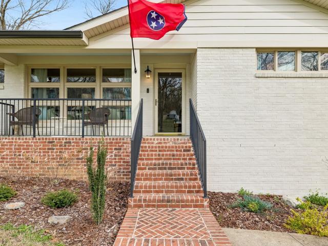 1100 Sparta Rd