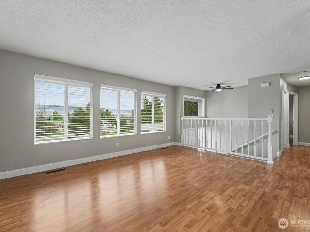 1100 Vista Place # U