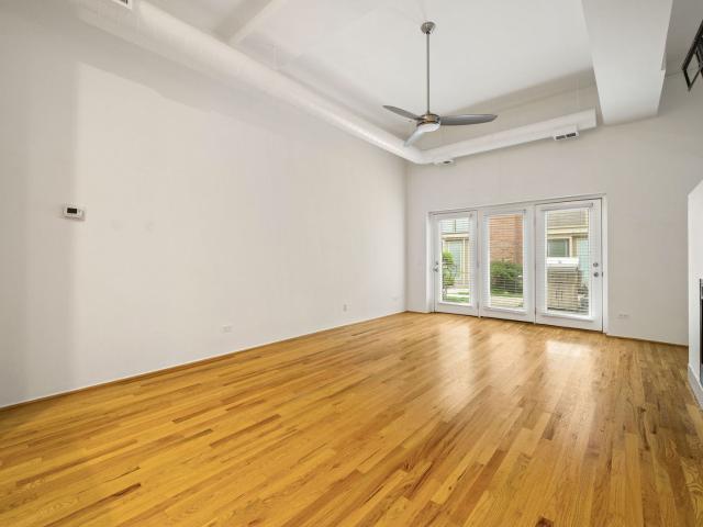 1100 W Cornelia Avenue # 118