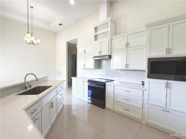 1100 W Fig Avenue