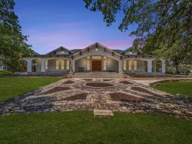 1100 W Hwy 39, Ingram, TX 78025 MLS 91217