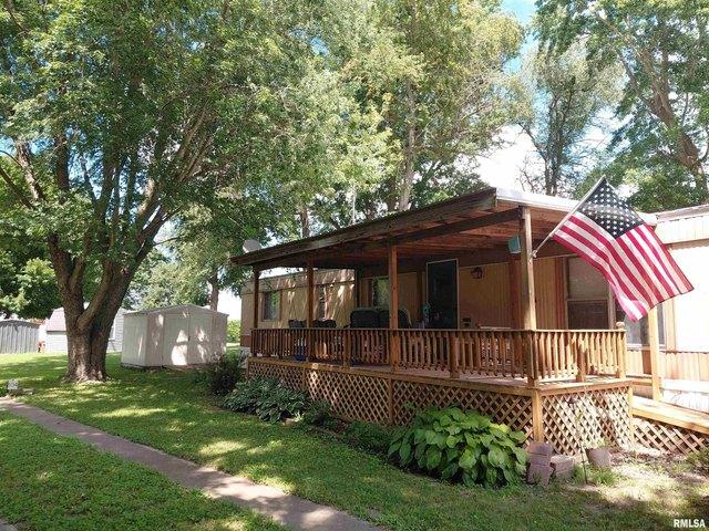1100 W Locust St, Canton, IL 61520