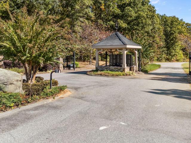 1100 Waterstone Ln, Henderson, NC 27537 | MLS #10128