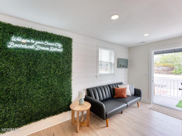 1100 West Avenue Unit C