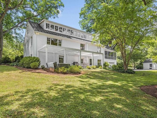 1100 West Leigh Dr