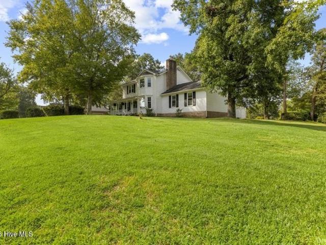 1100 Westmoreland Dr, Jacksonville, NC 28546