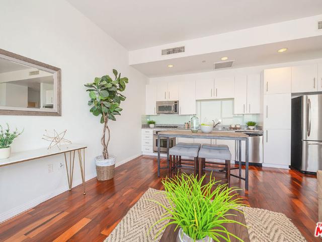 1100 Wilshire Boulevard 2501