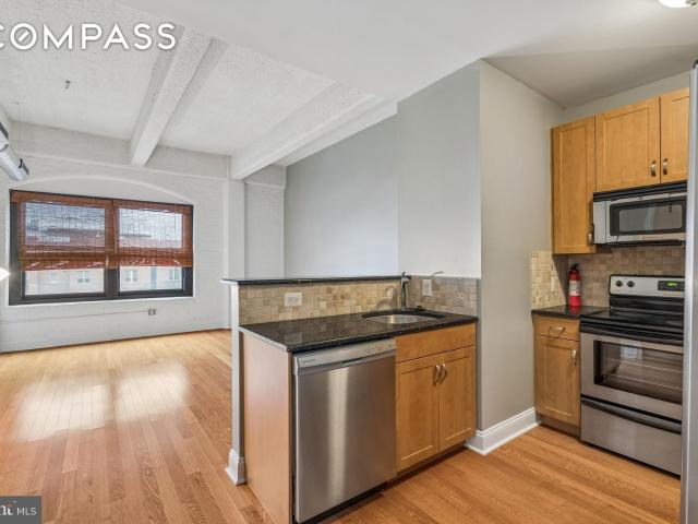 1100 00 S Broad St 404C, Philadelphia, PA