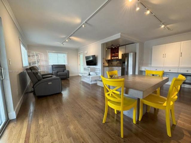 1100 11th St #208, Miami Beach, FL 33139