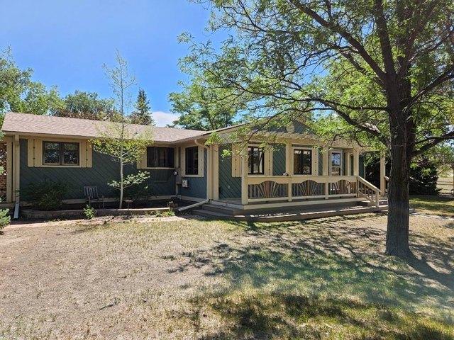 1100 1st St, Crawford, NE 69339