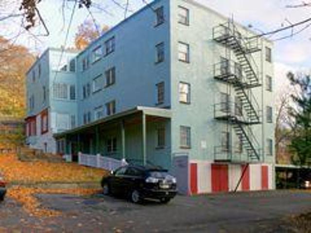 $1100 / 2br 750ft² great 2br located a short walk to CU, heat included, virtual tours 934 Stewart Ave map