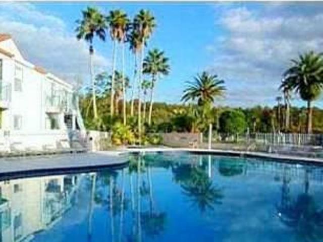 $1100 / 2br *Resort Living in this Beautiful, FURNISHED Corp. CONDO * Ventura Golf & Country Club