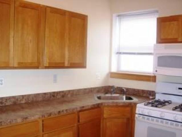 $1100 / 3br HUGE & Newly Renovated 3br just minutes from Temple University! Temple University!