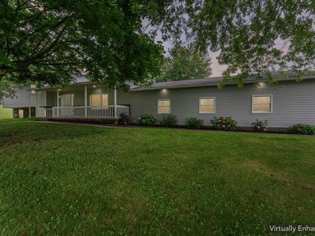 11011 Fairview Rd SE, Heath, OH 43056