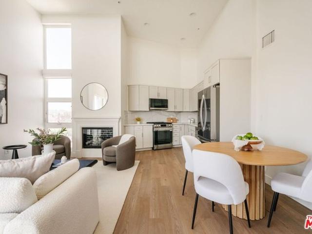 11011 Huston St Unit 410, North Hollywood, CA 91601
